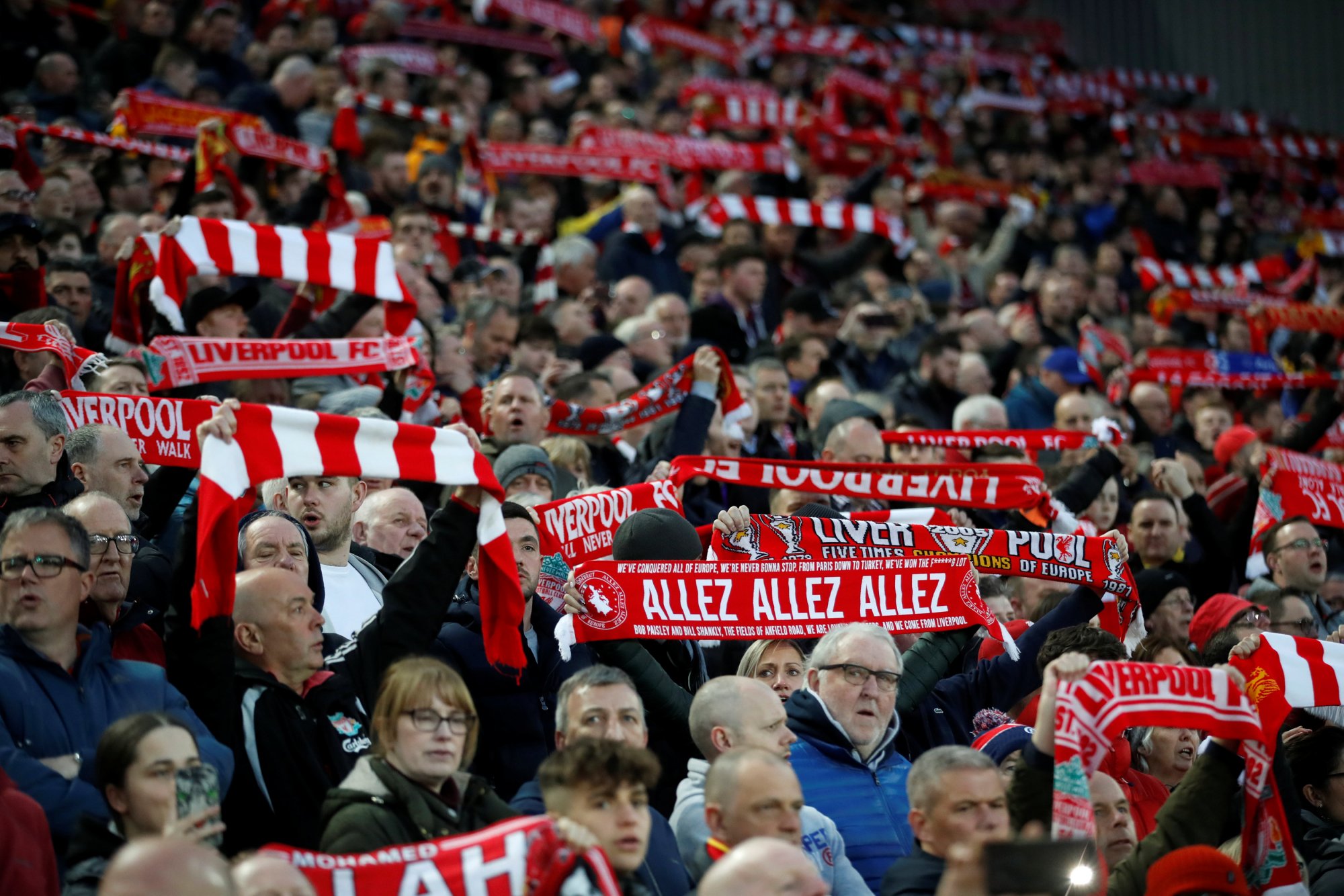 Spaanse kroegen bereiden zich voor op invasie Engelse supporters: extra ...