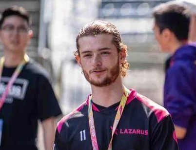 Dave (21) is miljonair door spelen Fortnite: 'Nog kijken wat ik met ...