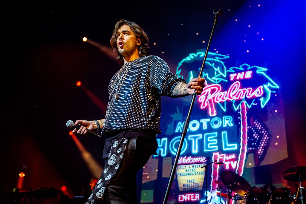 Waylon kondigt nieuw album aan