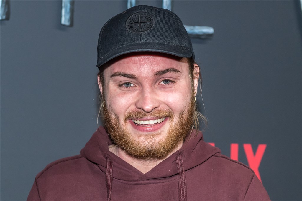 Rapper Donnie lijkt verdacht veel op deze bekende 'neef'