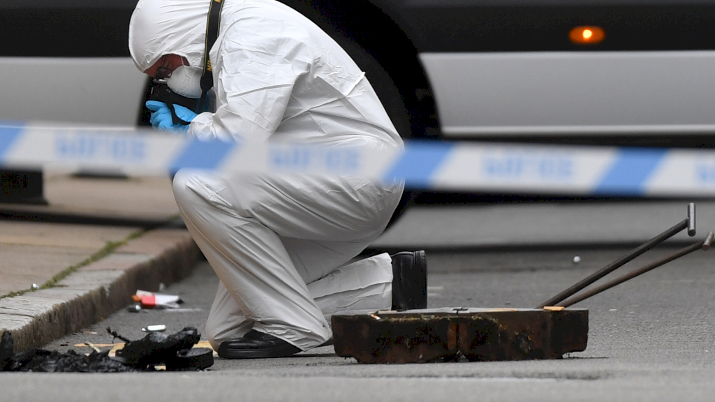 Slachtoffers Birmingham lijken willekeurig gekozen, één dode