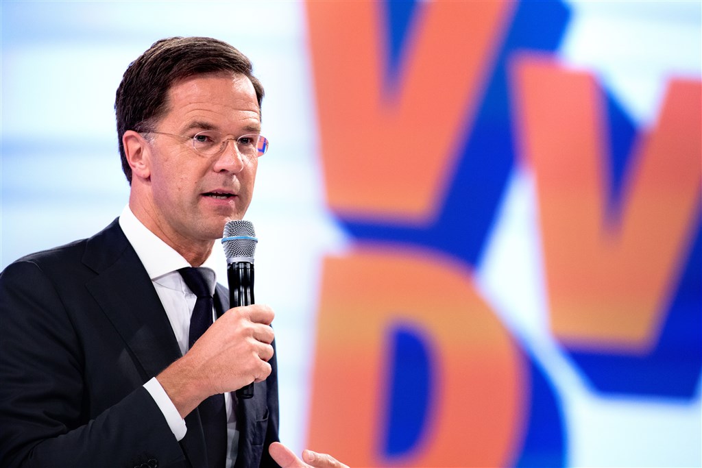 Mark Rutte is eruit: hij wil door als VVD-lijsttrekker en premier