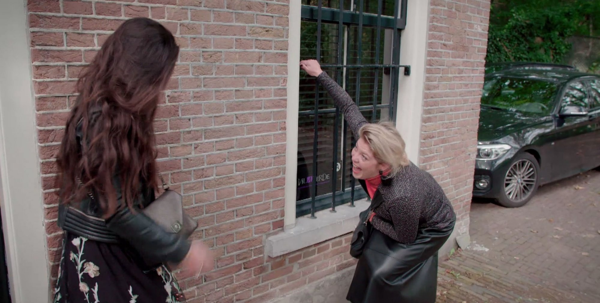 Gooische moeder Pauline plast in haar broek: 'Niet chic'