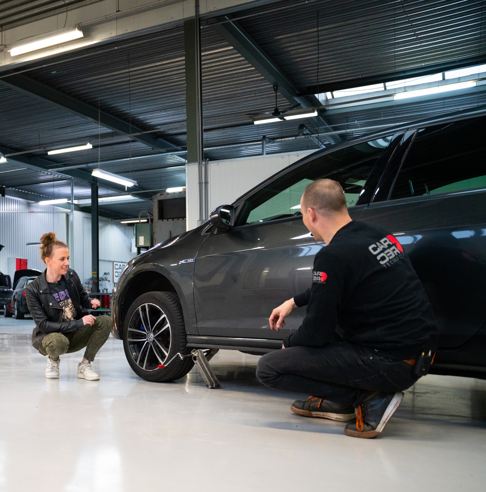 Sleutelen aan je auto op de oprit: 'Je kunt zo geplet worden'