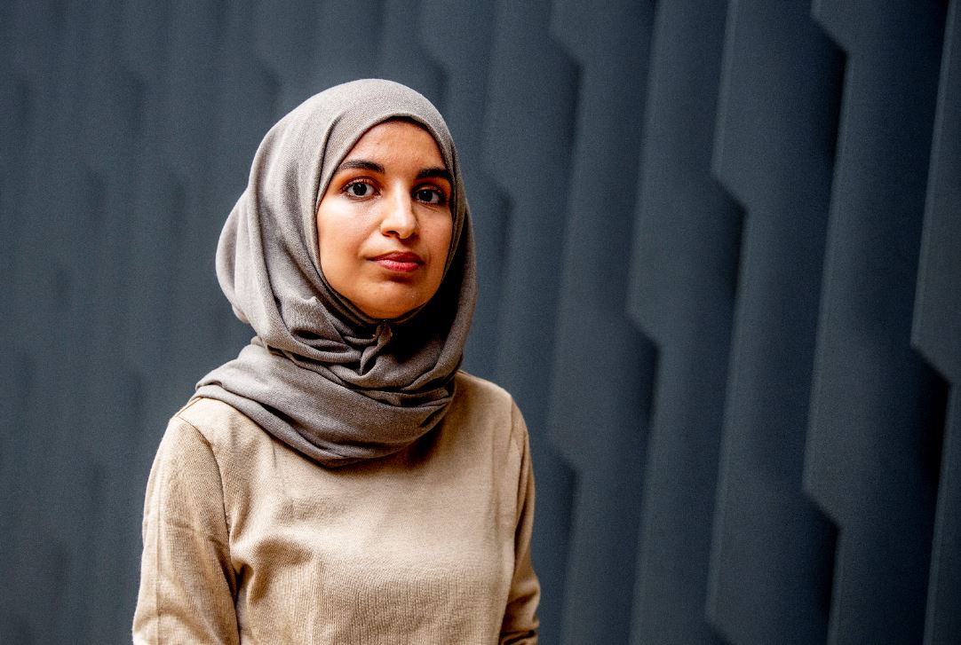 Kauthar, Sylvana, Gideon, Lisa, Caroline en Queeny over 100 dagen ...