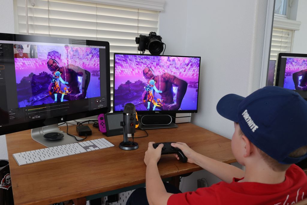 Kinderen gameverslaafd: Canadese ouders mogen Fortnite-maker voor ...