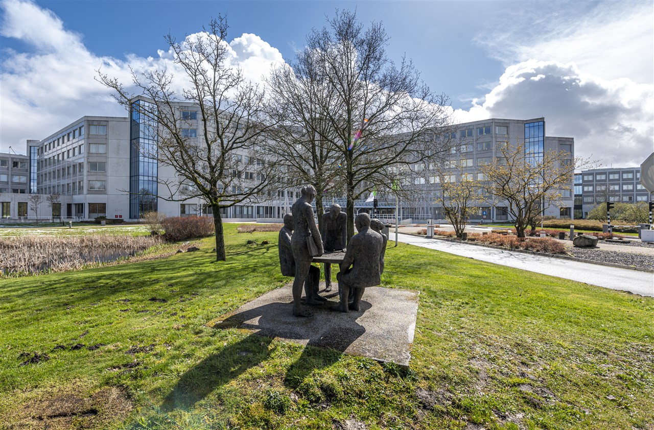 NAM splitst op en doet olie- en gaswinning van de hand