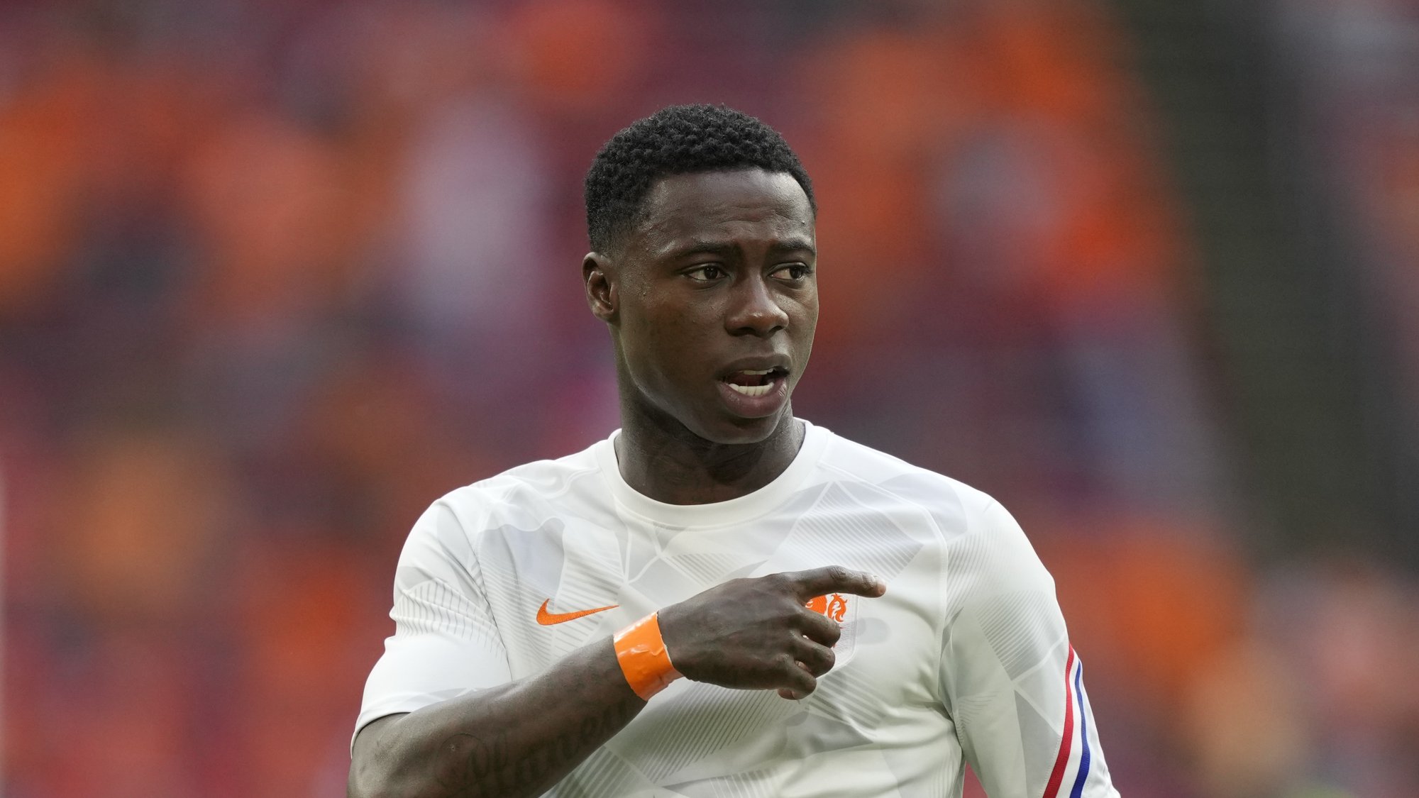 OM: Quincy Promes had PGP-telefoon en zou vuurwapen hebben