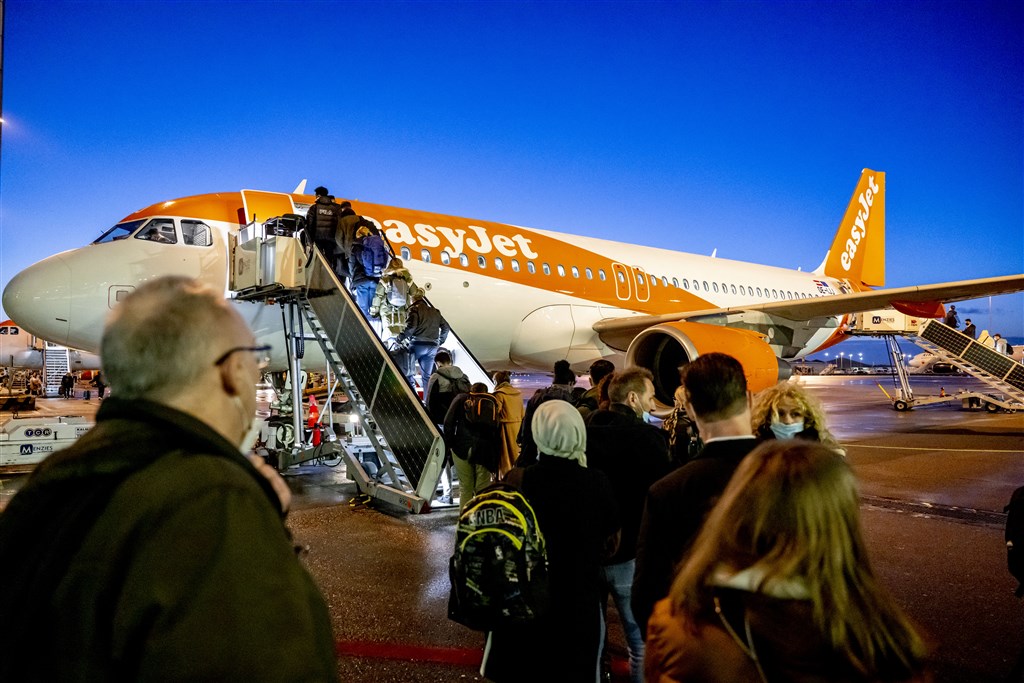Easyjet schrapt deze zomer meer vluchten vanaf Schiphol