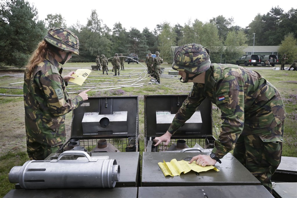 Instructeur militaire academie op non-actief om grensoverschrijdend gedrag
