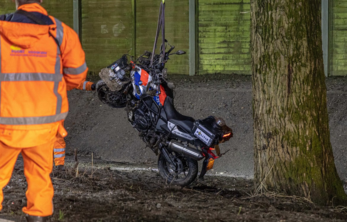 Motoragent zwaargewond na botsing met vluchtende spookrijder