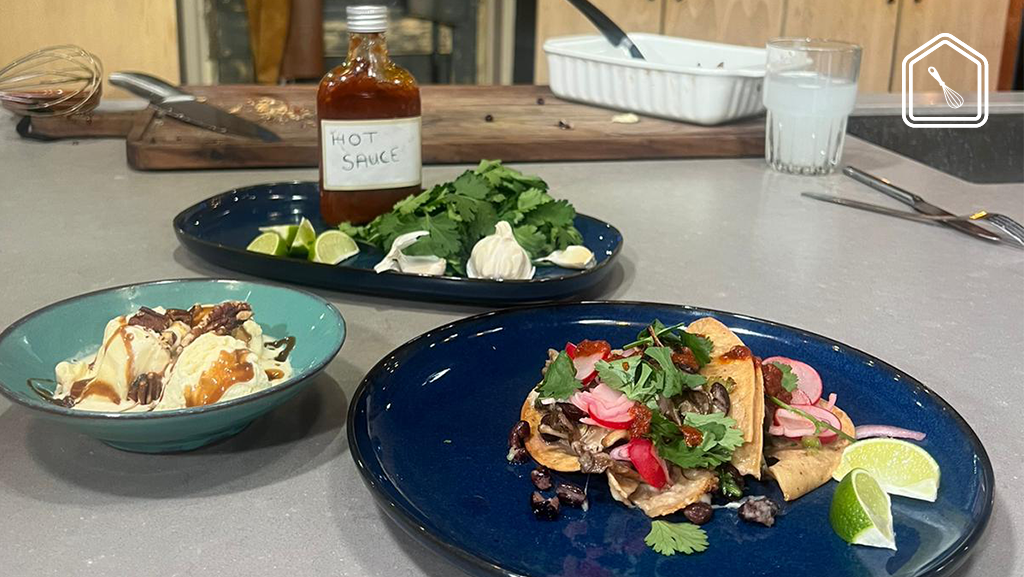 Taco's met paddenstoelen en taleggio én vanille-ijs met toffeesaus