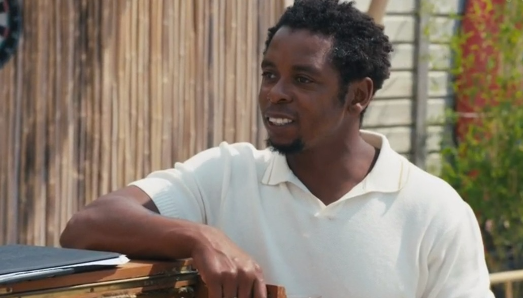 Rapper Typhoon openhartig over donkere gedachtes: 'Het werd echt zwart'