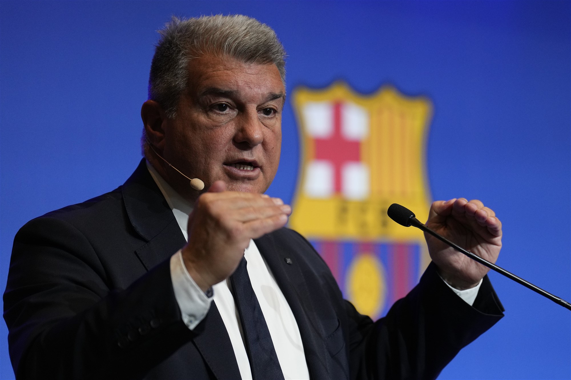 Ook UEFA onderzoekt omkoping FC Barcelona: 'Gevolgen mogelijk gigantisch'