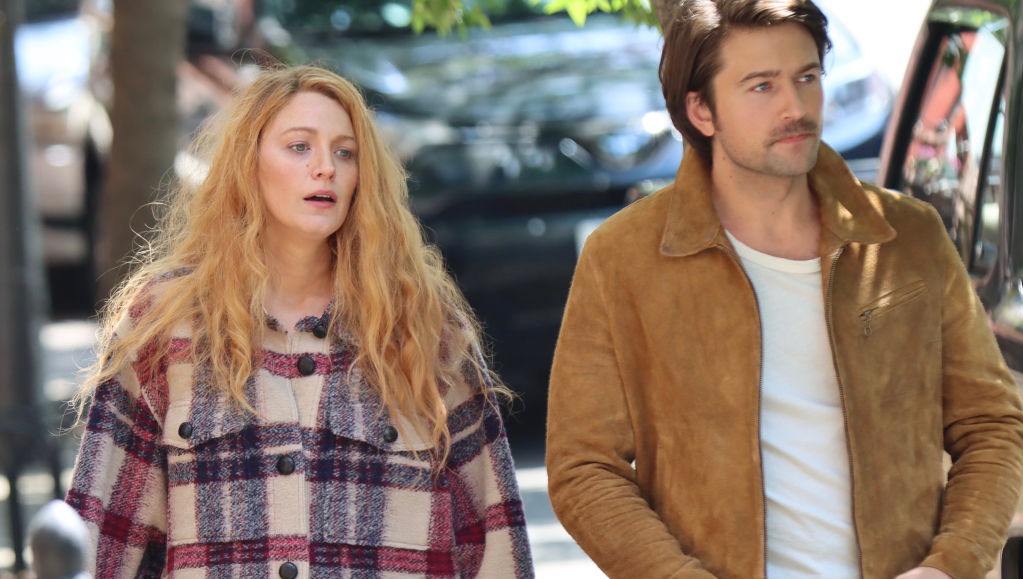 Schrijfster It Ends With Us reageert eindelijk op controverse rondom ...