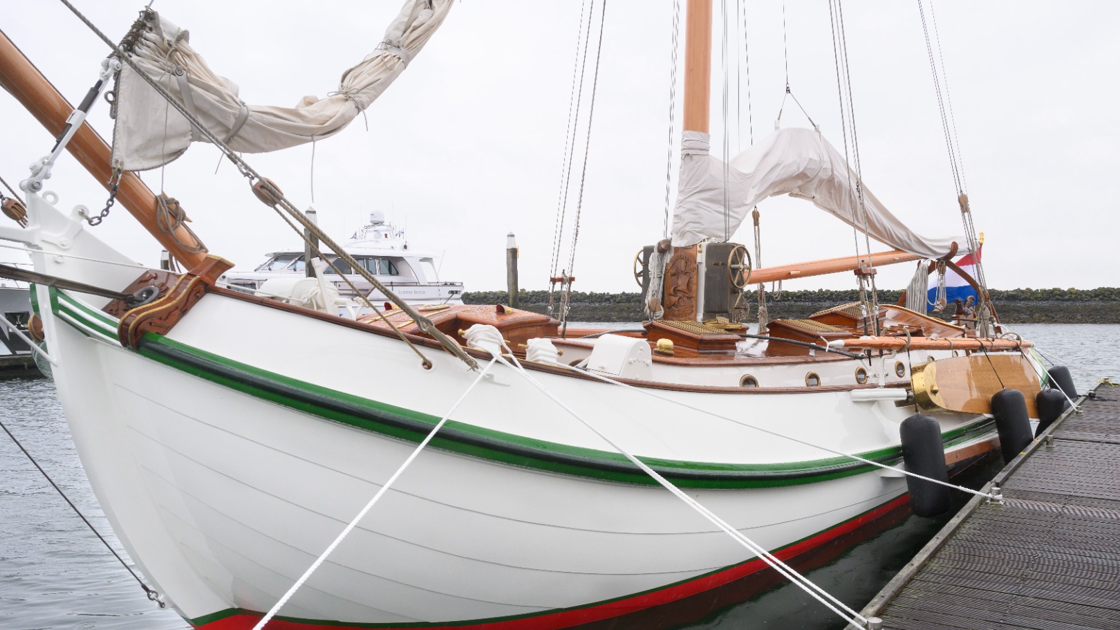 Inkoopregels Rijk mogelijk geschonden bij renovatie Groene Draeck