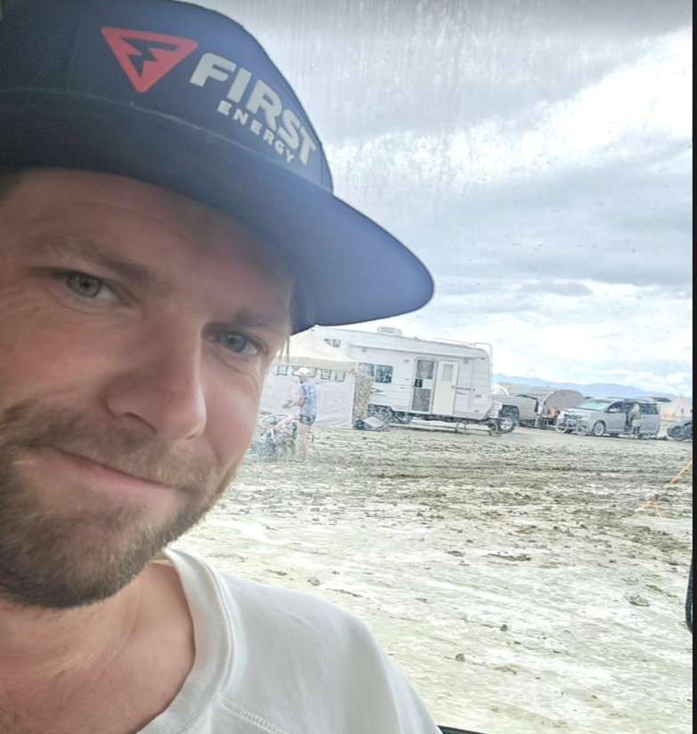 Sterren vast op terrein Burning Man door modderbad