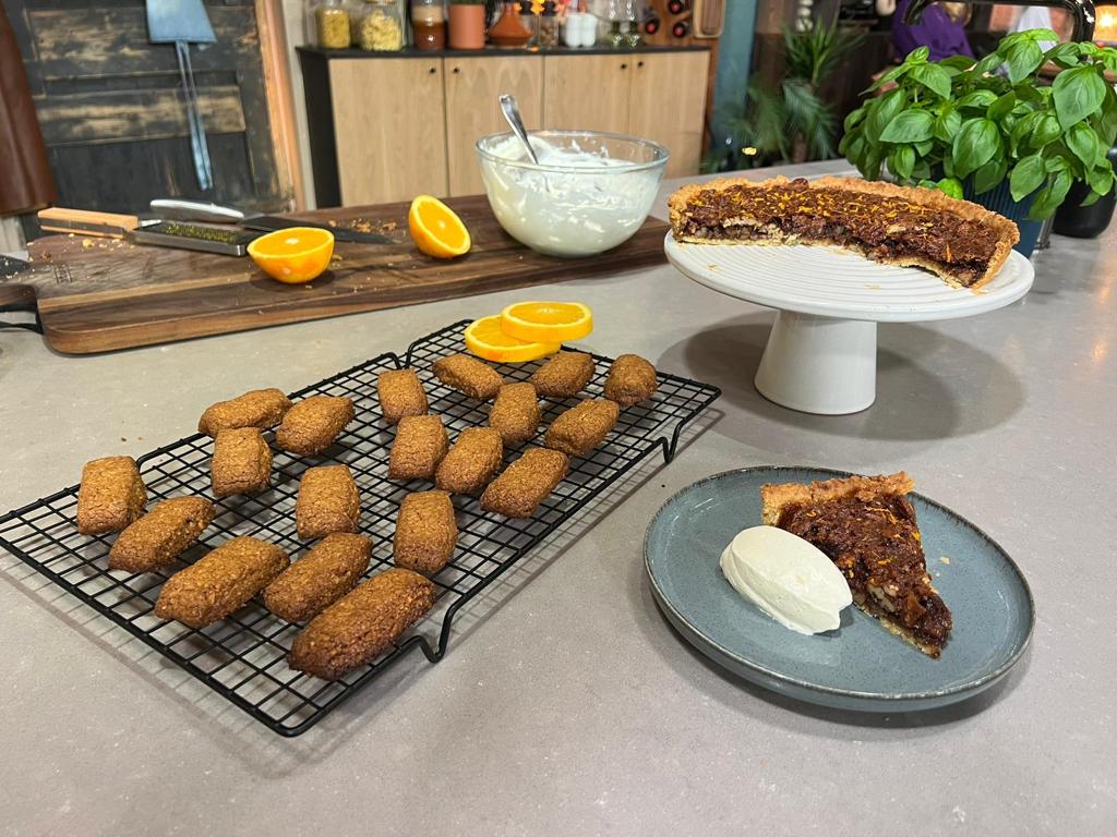 Hugo bakt: Pecan pie met Friese dûmkes