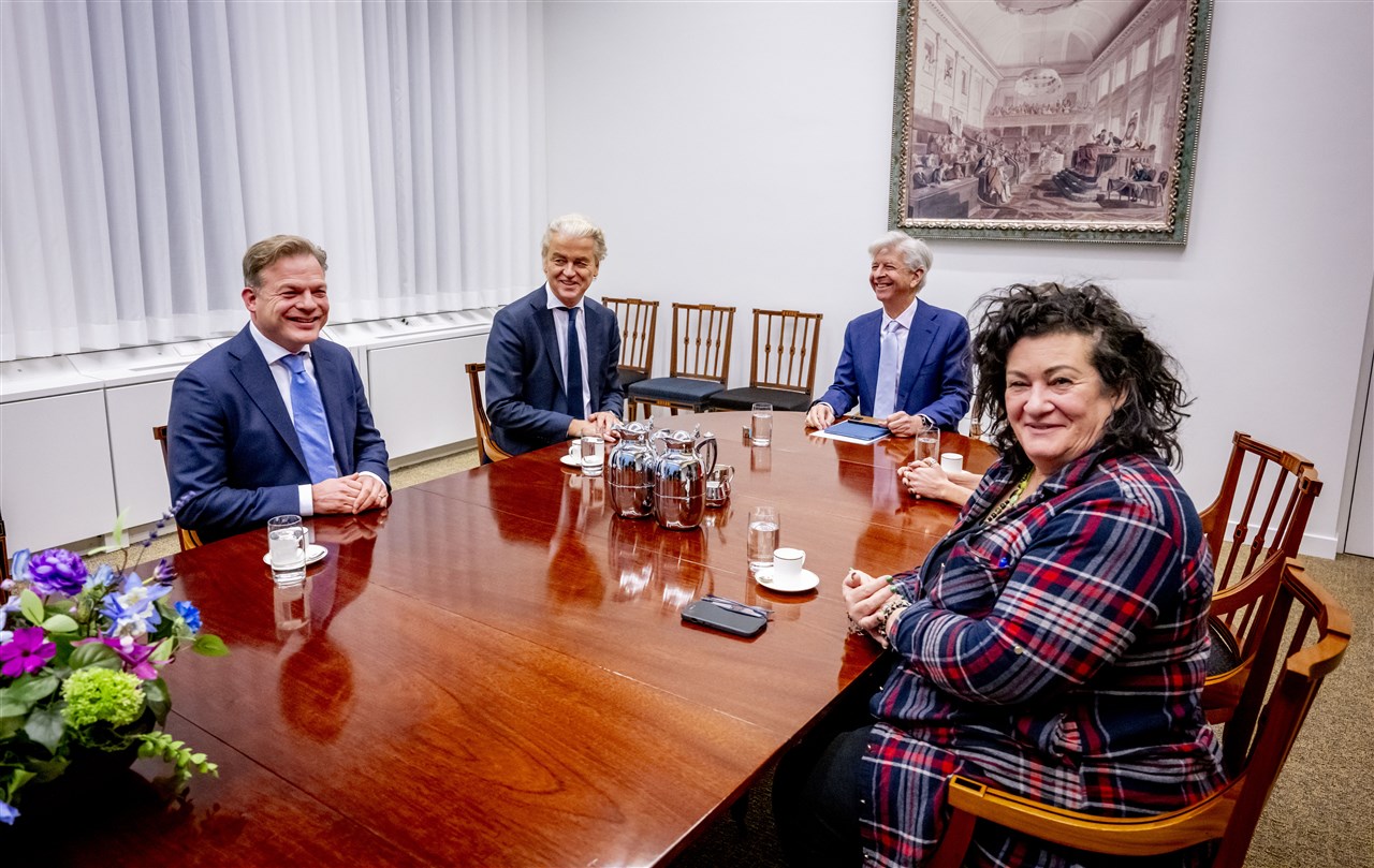 Geert Wilders trekt drie omstreden wetsvoorstellen voorlopig in