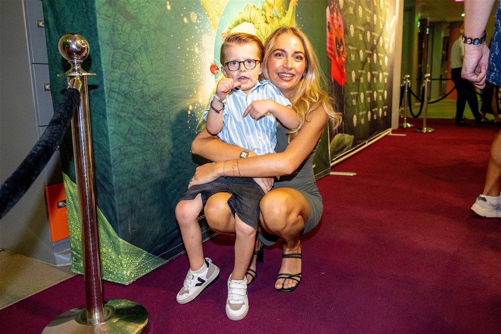 Shelly Sterk geeft zoontje Jake dubbele achternaam: 'Memorabele dag'