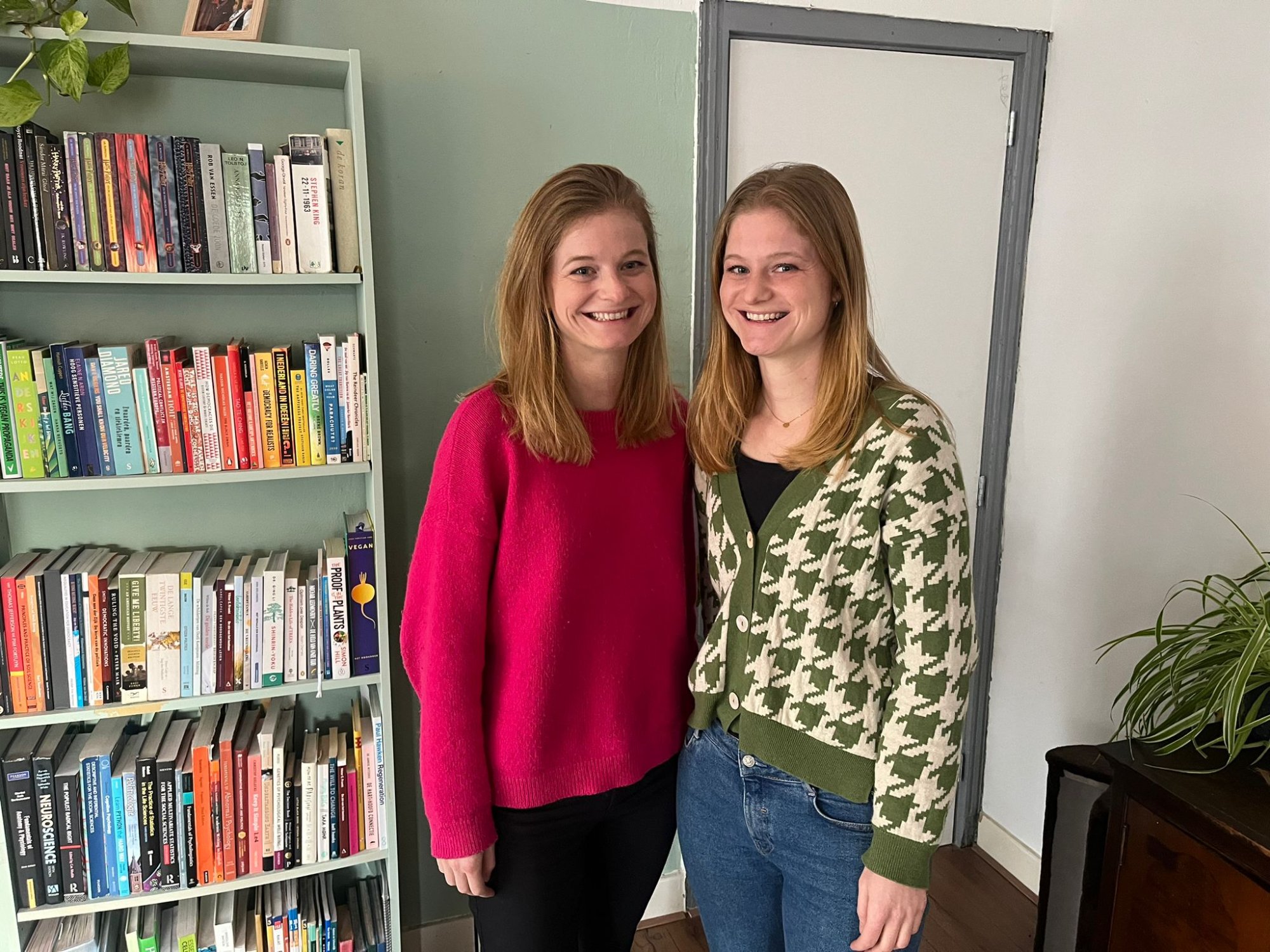 'Schokkende' docu over tweelingen: ook in Nederland onderzoek