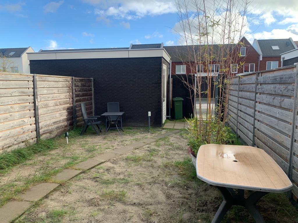 Na 4 jaar een kale tuin heeft Ingrid éindelijk haar mediterrane ...