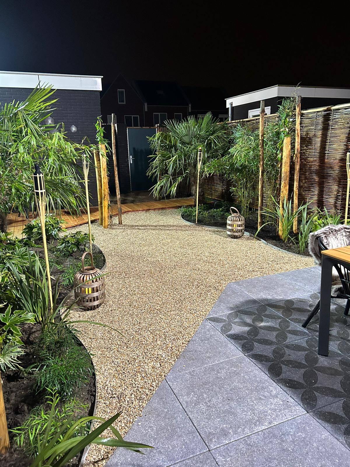 Na 4 jaar een kale tuin heeft Ingrid éindelijk haar mediterrane ...