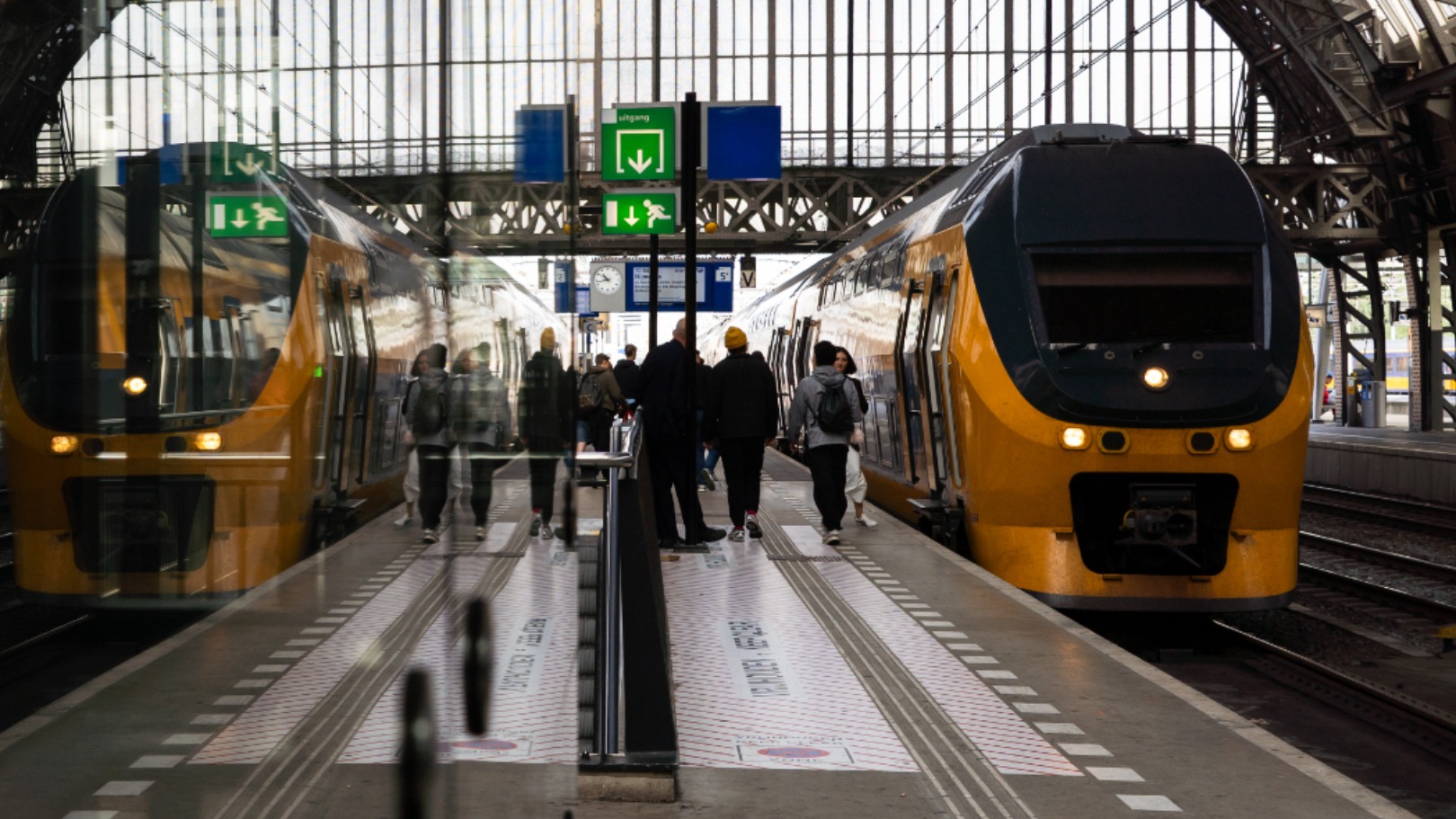 Vandaag geen treinen van en naar Amsterdam CS, tot en met maandag hinder