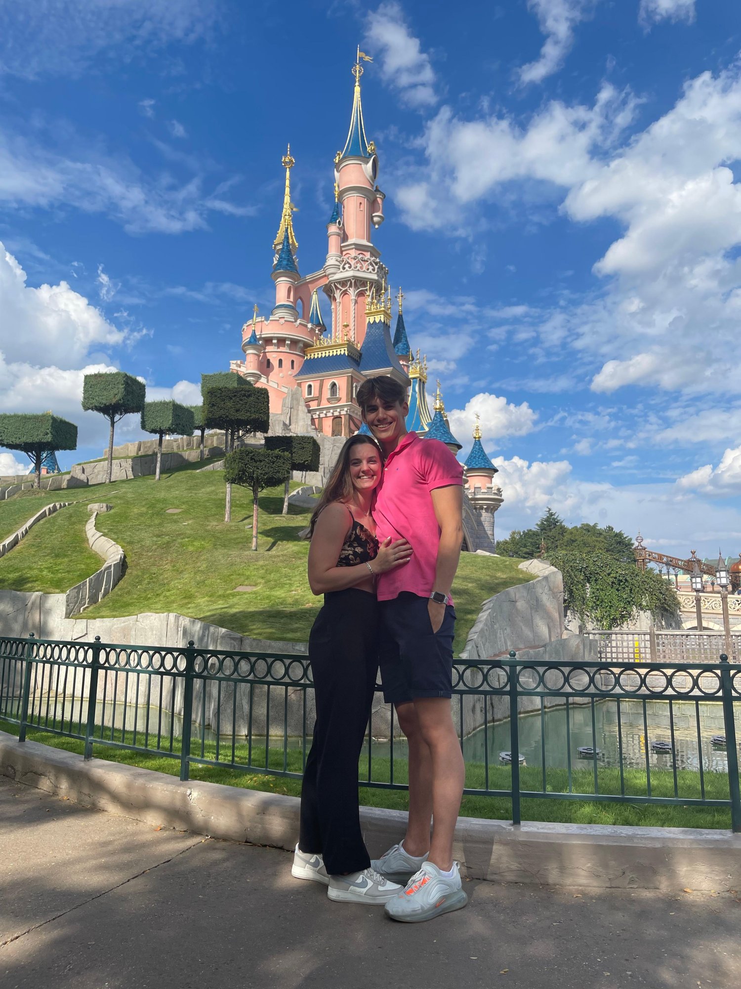 Via Libië en Dubai naar Nederland: zwemmer Sean Niewold gaat naar de ...