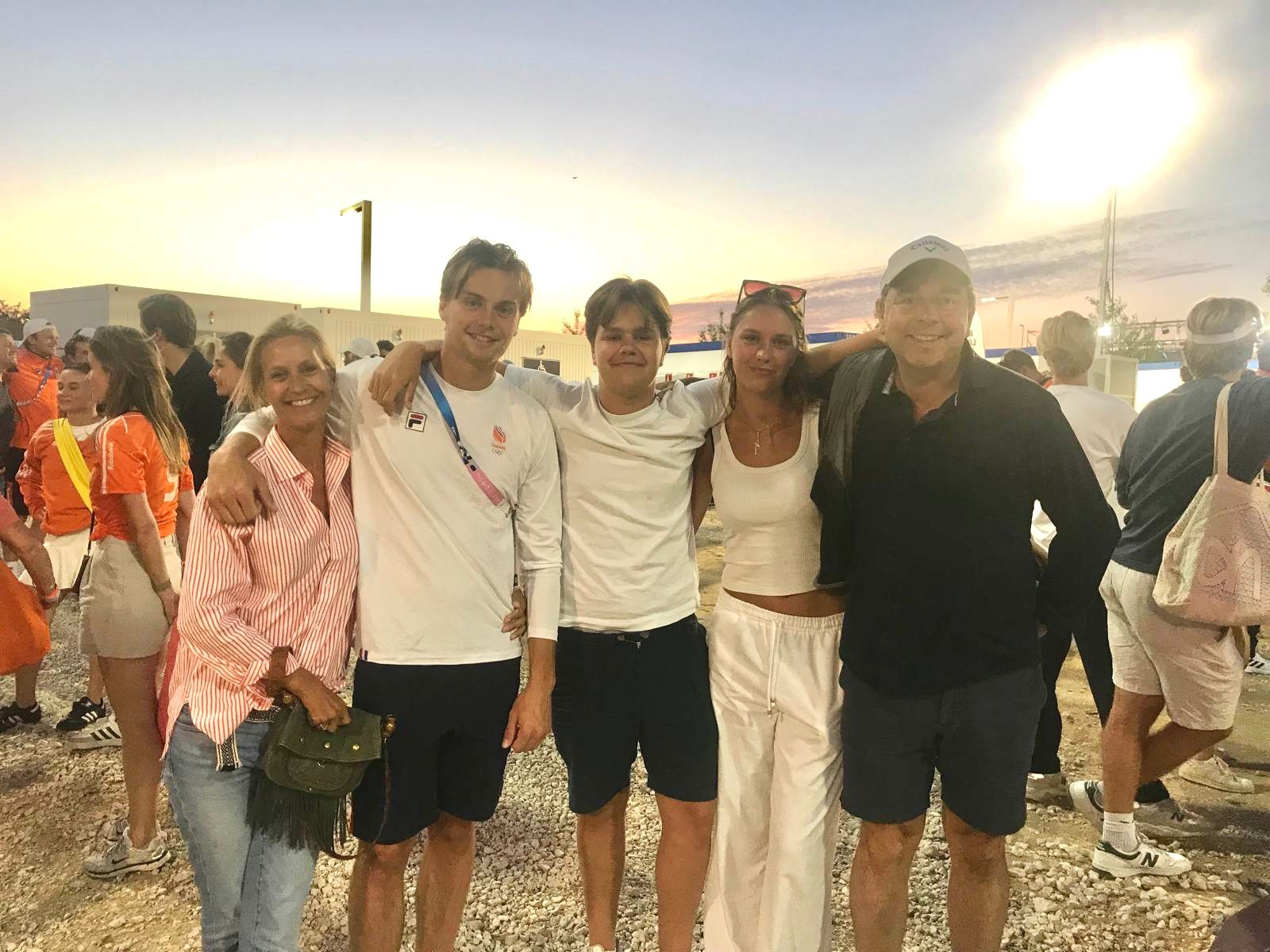 'Duuk z'n ogen staan goed', hockeyvader Telgenkamp vol zenuwen voor dé ...