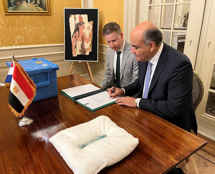 Nederland geeft gemummificeerd hoofd terug aan Egypte