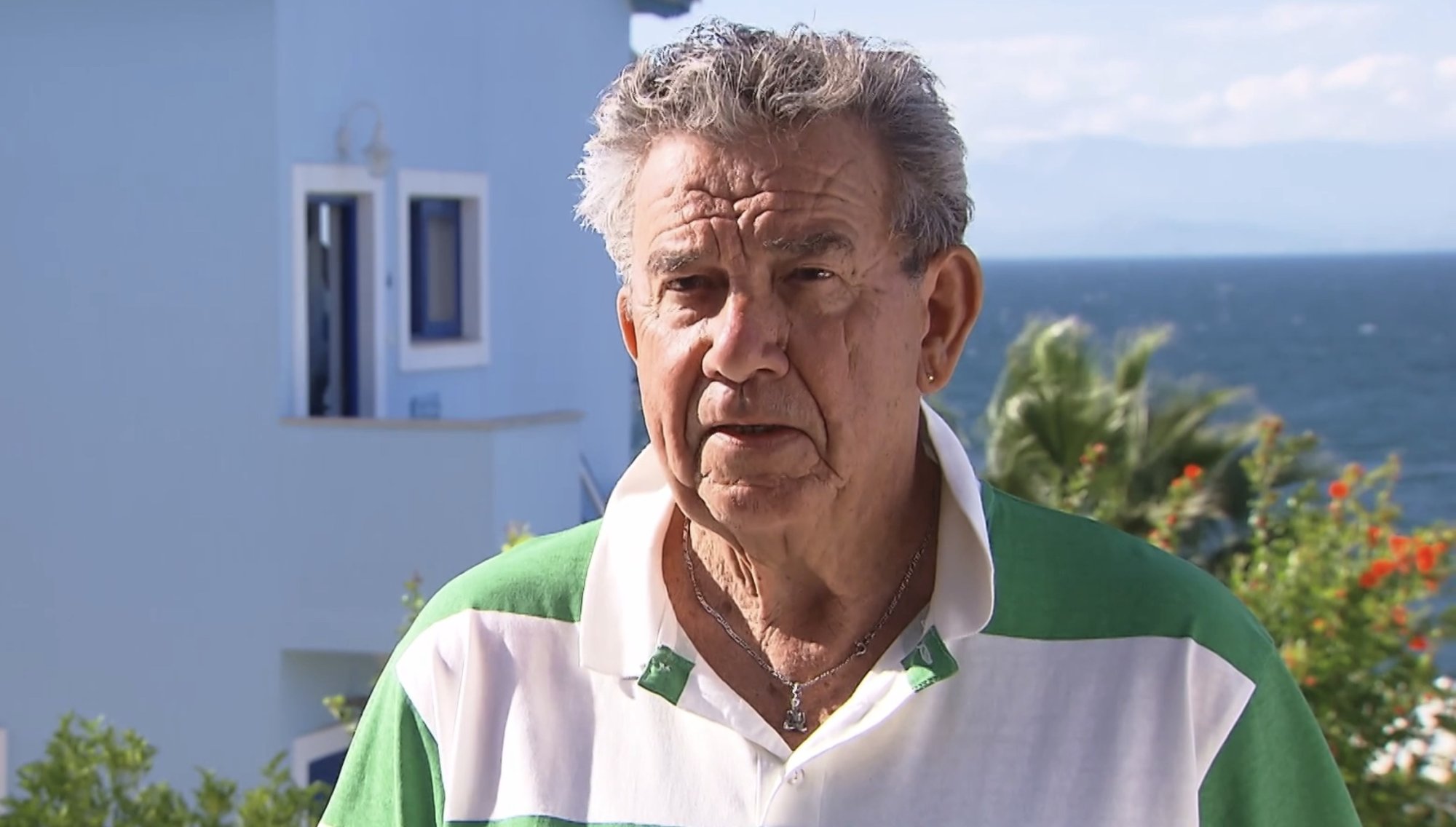 Jan from B&B Vol Liefde shares images of the previous field | RTL ...