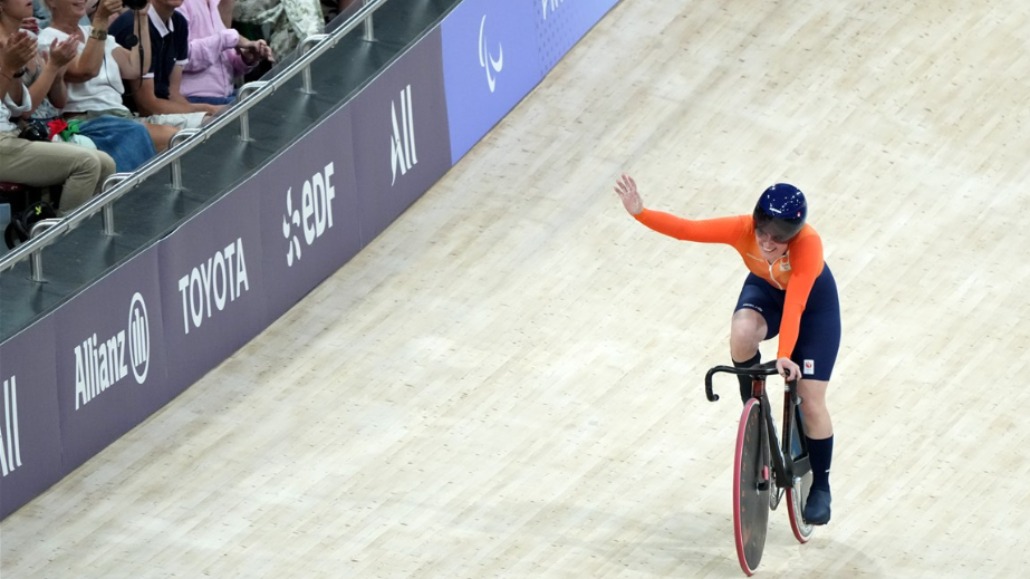Baanwielrenner Groot rijdt Nederland naar eerste goud op Paralympische ...