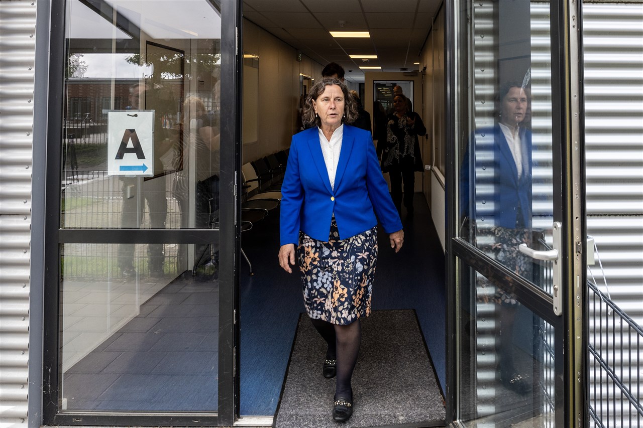 Burgemeester Ter Apel weer naar rechter om 'overvol' aanmeldcentrum ...