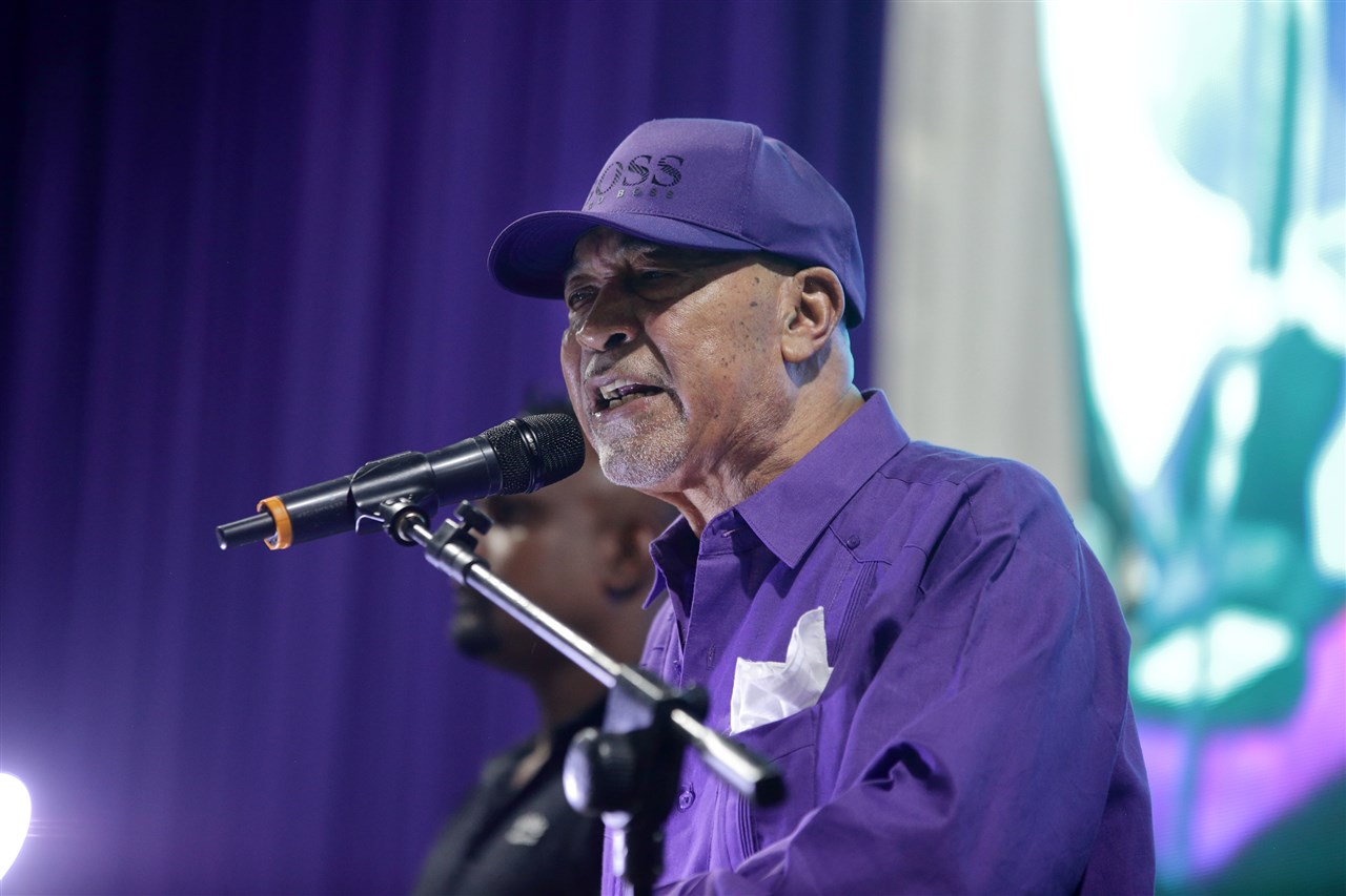 Nabestaanden Decembermoorden willen af van Bouterse-snelweg