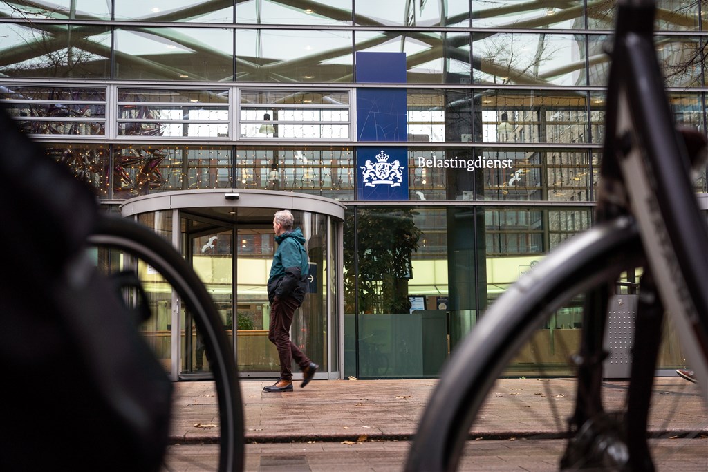 Belastingdienst krijgt nieuw rekeningnummer, Rabobank wint aanbesteding