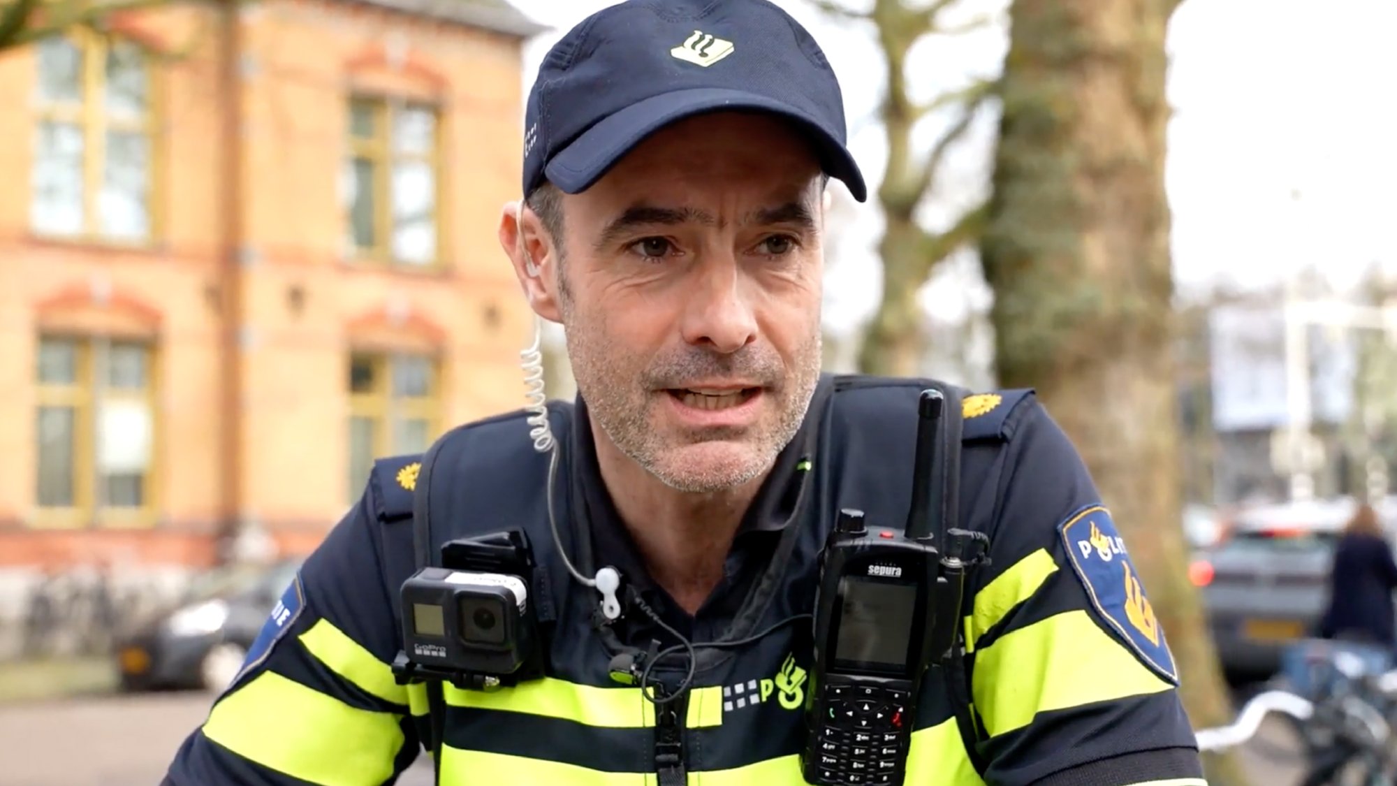 De Wijkagent: Helden Van De Straat | RTL Nieuws & Entertainment