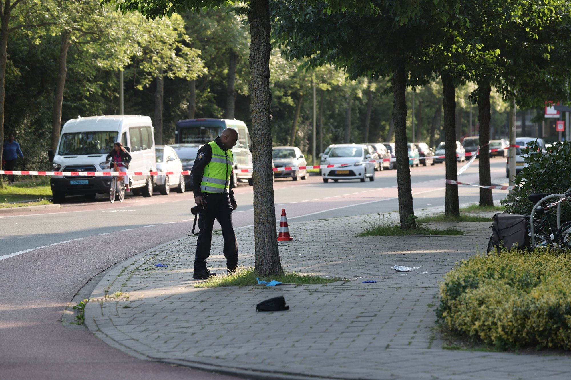 Dode (51) bij verkeersongeluk in Den Haag, automobilist doorgereden