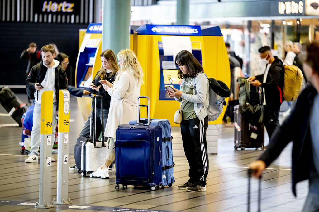 Drukte op wegen naar Schiphol door treinstaking, ANWB waarschuwt voor ...