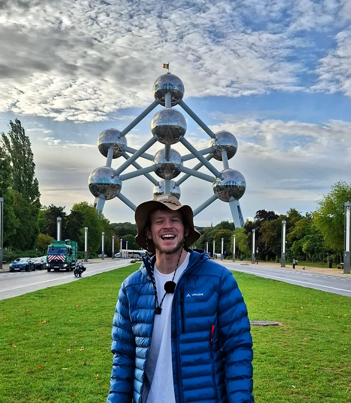 Belg verbreekt wereldrecord liften: in 15 dagen de wereld rond