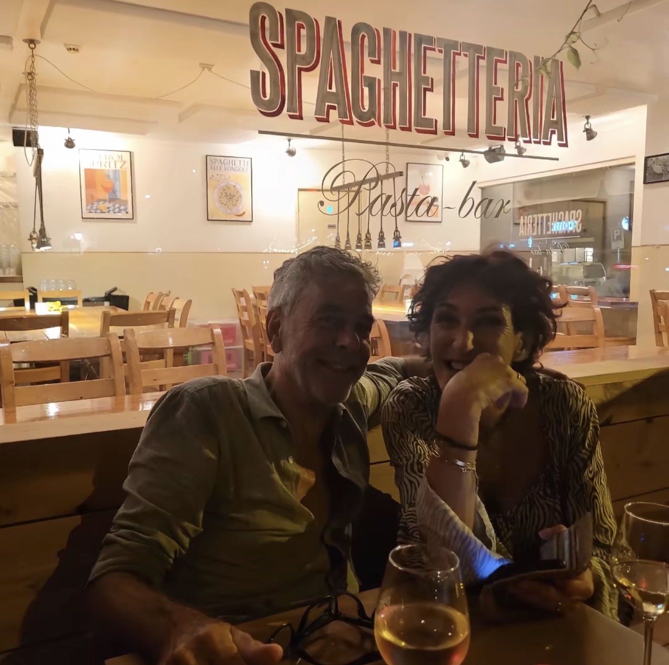 Na emotioneel vertrek: Eric en Ingrid uit B&B Vol Liefde samen gespot ...