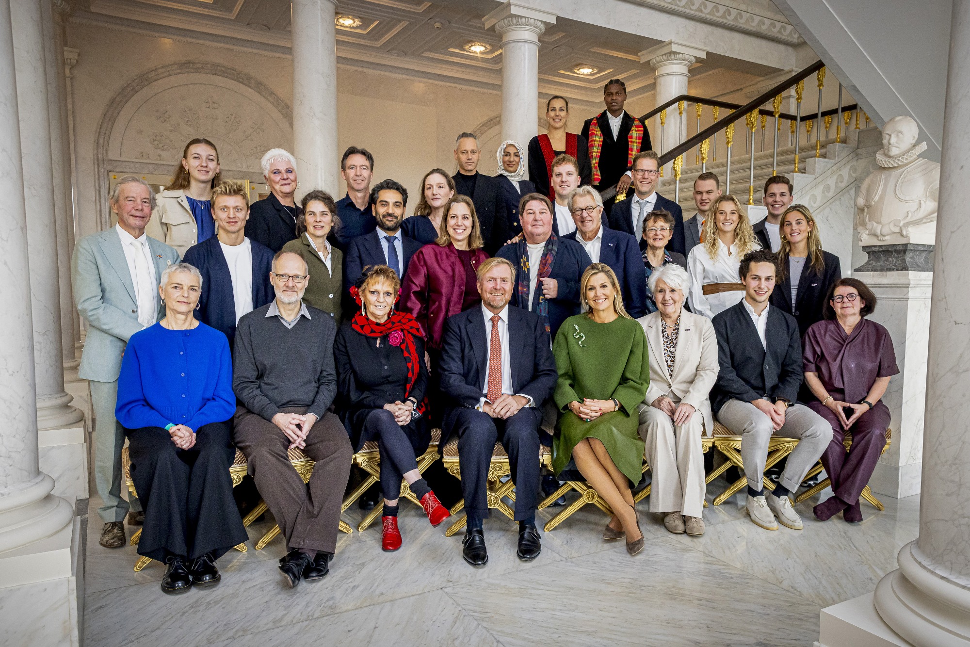 Martijn en Jeroen Krabbé te gast bij uitblinkerslunch van koning Willem ...