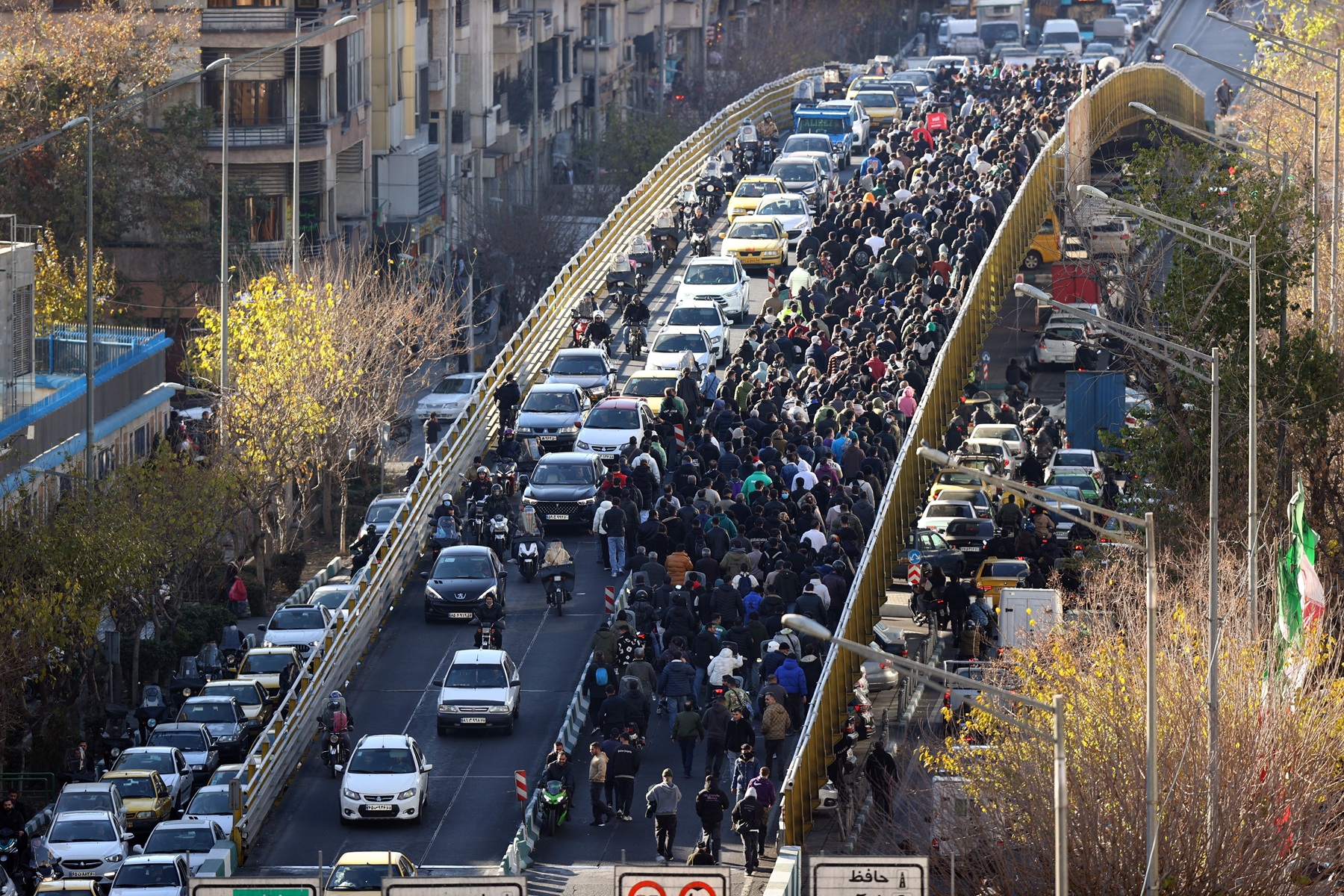 Nieuwe golf van protesten in Iran: kan het deze keer wel voor ...