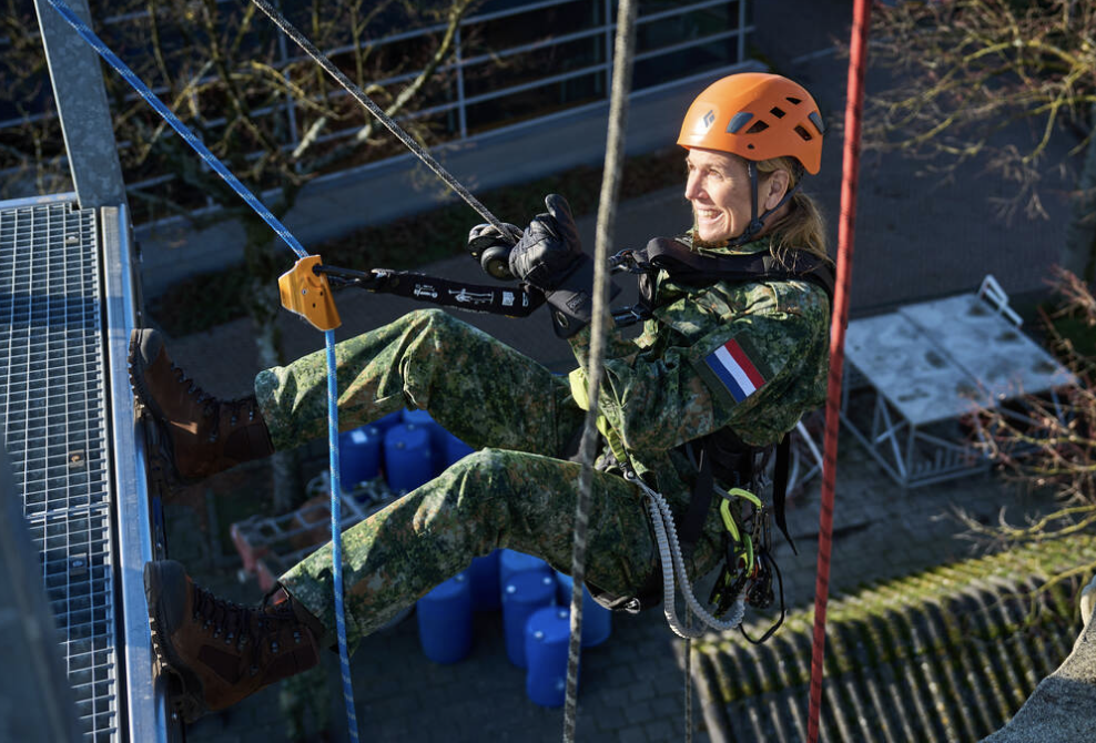 In beeld: zo ziet de militaire opleiding van koningin Máxima eruit