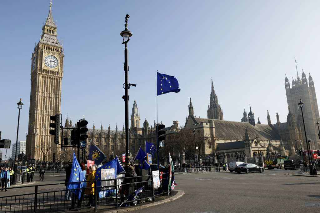 Partner van Brits parlementslid verdacht van spionage voor China