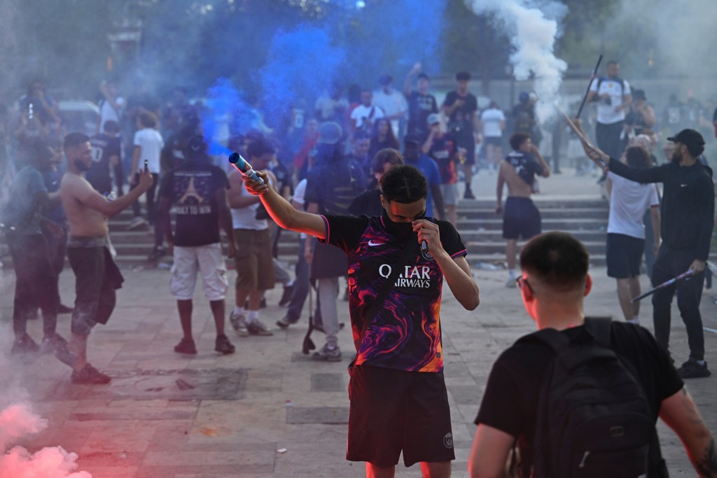 Honderden aanhoudingen in Parijs na rellen rond finale Champions League