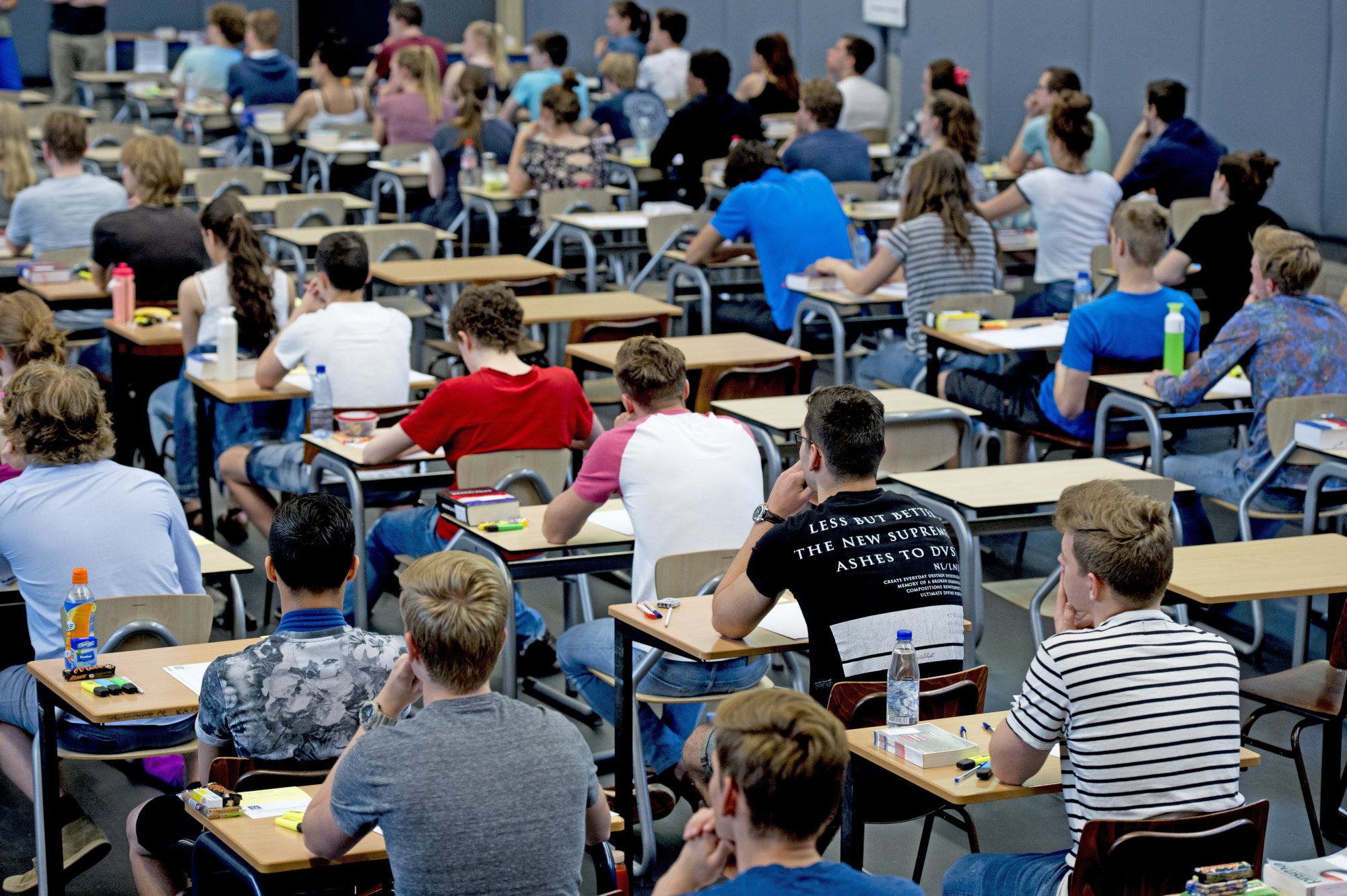 Examenuitslag van meer dan 56.000 vmbo-leerlingen komt dag later