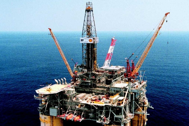 Twee doden bij ongeluk op boorplatform in Noordzee