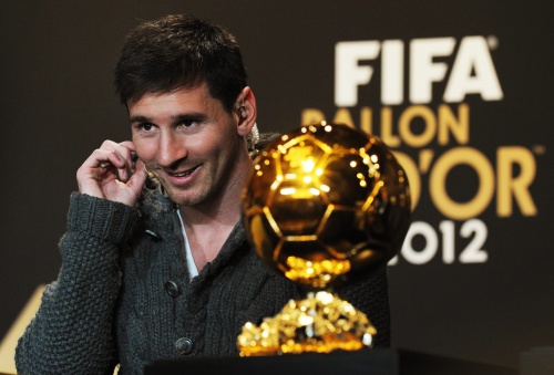 Messi wint Gouden Bal voor vierde jaar op rij