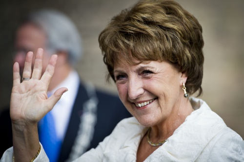 Prinses Margriet heeft knieschijf gebroken